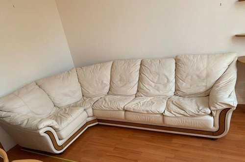 Угловой диван нат кожа 3х1,5