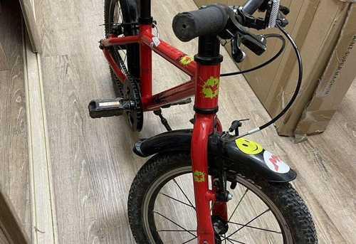 Детский велосипед frog 16 плюс шлем