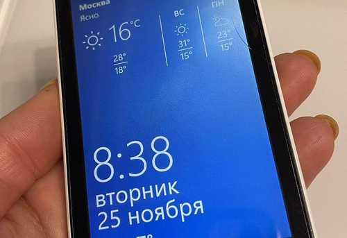 Смартфон Nokia Lumia 520