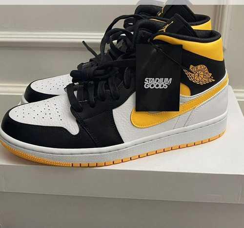 Кроссовки Nike Air Jordan 1 mid se