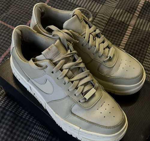 Кроссовки NikeAir Force 1 pixel