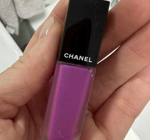 Жтдеая помада chanel 212 metalic purple