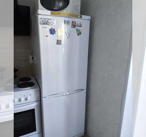 Холодильник Indesit SB 167.027