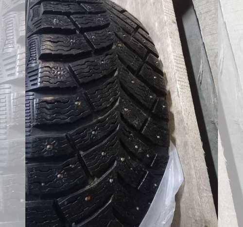 Michelin X-Ice North 4 185/65 R15 92T