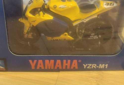 Модель мотоцикла yamaha yzr m1 1/18