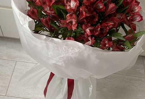 Букет цветов из альстромерий