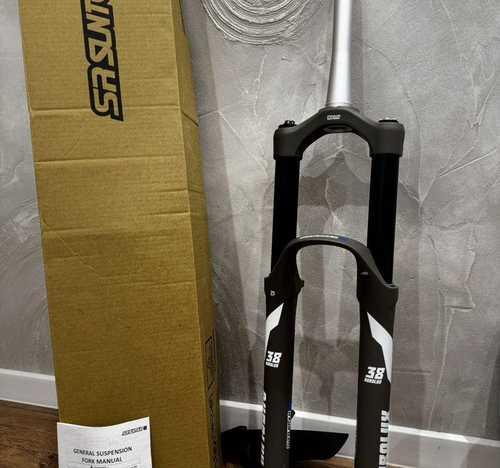 Новая вилка suntour durolux 38 29''