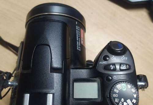 Продам фотоаппарат Nikon coolpix 8800 VR