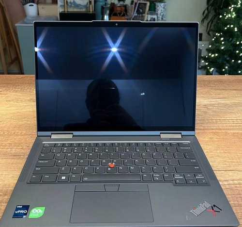 Lenovo ThinkPad X1 Yoga Gen 8 i7/32/512