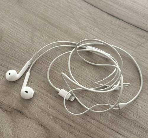 Наушники apple earpods lightning