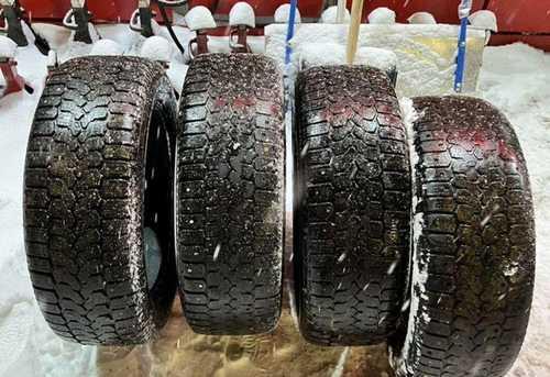Yokohama 104ZR 215/60 R17