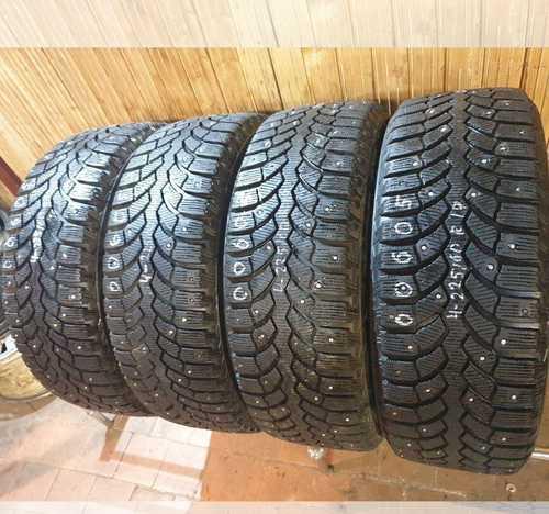 Bridgestone Blizzak Spike-01 225/60 R17 104T