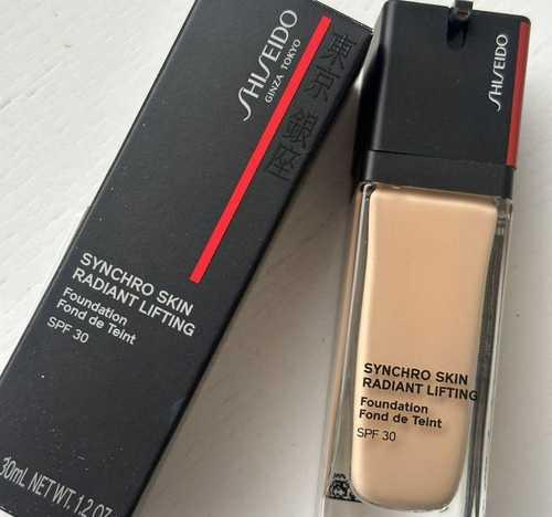 Тональный крем shiseido skin radiant lifting