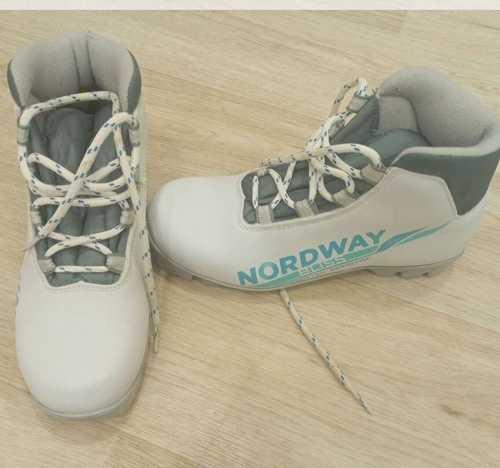 Лыжные ботинки Nordway NNN