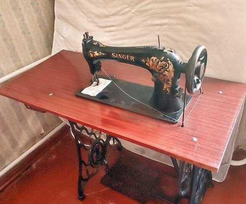 Продам старинную швейную машинку Singer