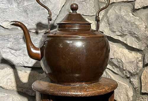 Старинный чайник на подставке из Голландии