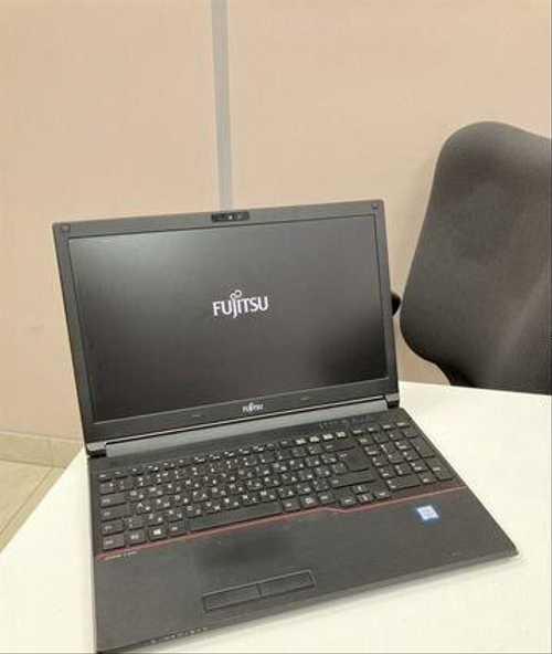 Fujitsu 15.6” i5-6200 IPS fullHD 8gb ddr4