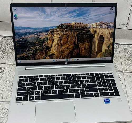 HP 450 G8 15.6 FHD IPS I7-1165G7/16GB/512SSD