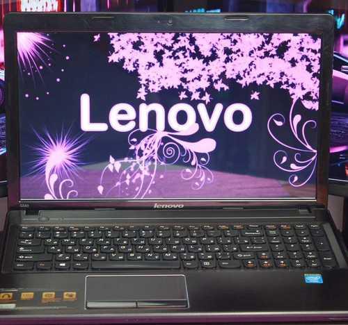 15.6" Lenovo 1005M Intel HD 4 RAM 120 SSD 320 HDD