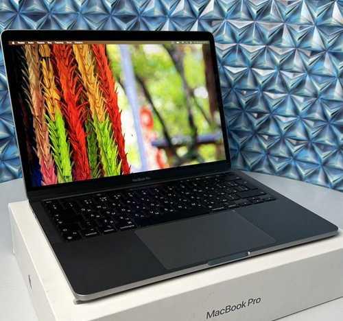 MacBook Pro 13 2022 M2 512Gb Space Gray, комплект