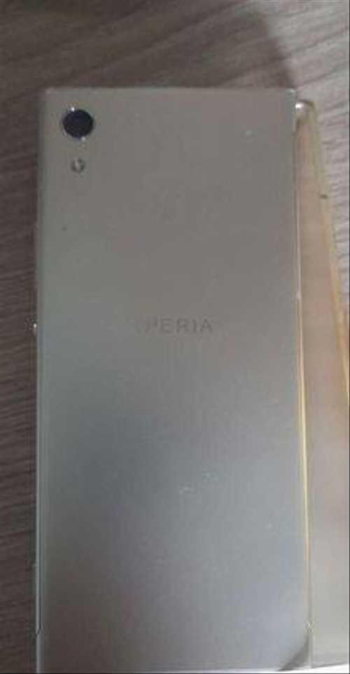 Телефон Sony Experia XA1