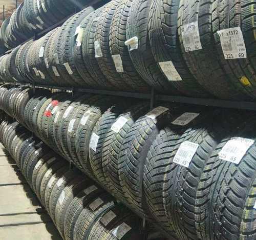 Nokian Tyres Hakkapeliitta R 225/60 R17 99M