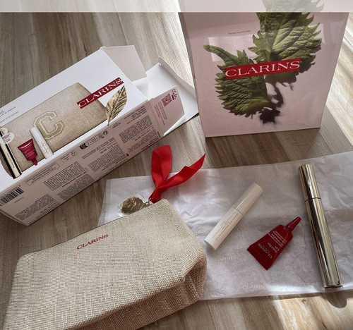 Clarins набор подарочный. Clarins