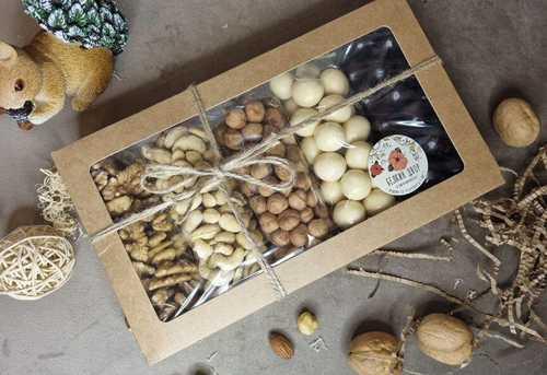 Подарочный набор с орешками, сухофрукт