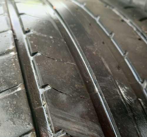 Goodyear EfficientGrip 245/45 R19 и 275/40 R19
