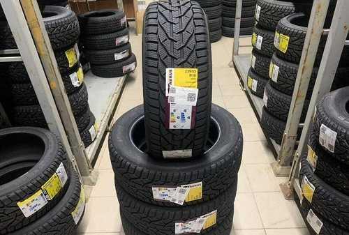 Taurus SUV Winter 235/55 R18 104H