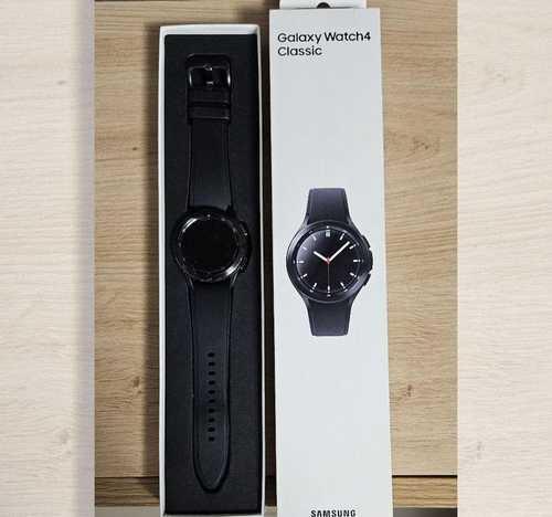 Samsung Galaxy Watch4 Classic 42