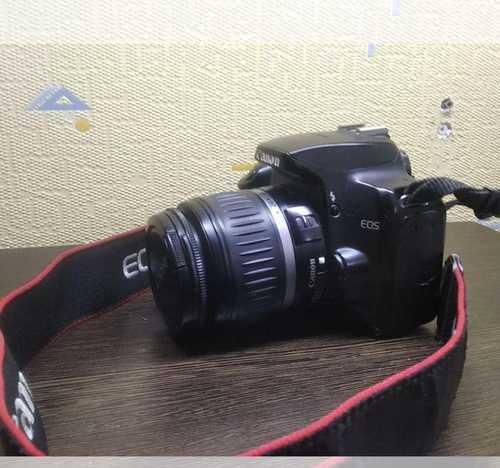 Цифровая зеркальный фотоаппарат Canon EOS 1000D