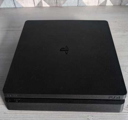 Продаю PS4 slim 1тв с играми