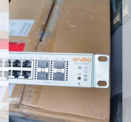 HPE Aruba Instant On 1930 JL684A