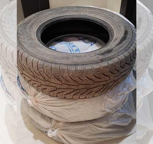 Nokian Tyres Hakkapeliitta C Cargo 215/75 R16C 116R