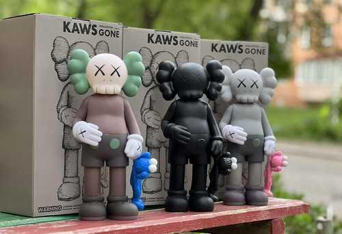 Фигурка Kaws