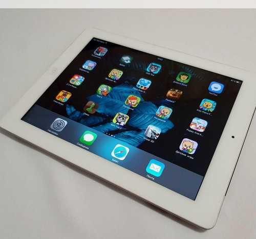 iPad 2, на 32гб,игры  иви   более 20 часов мультов