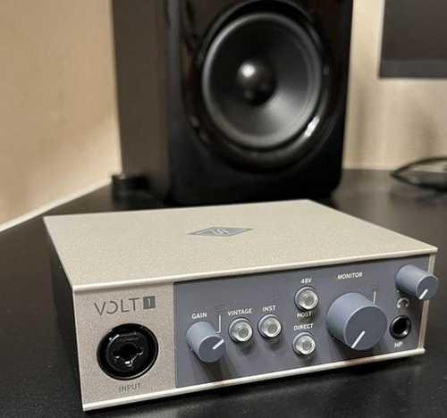 Звуковая карта Universal Audio volt 1