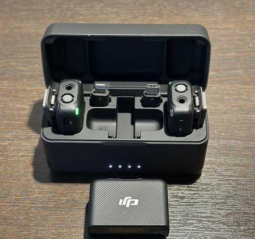 Микрофон DJI Mic (2 TX   1 RX   Charging Case)