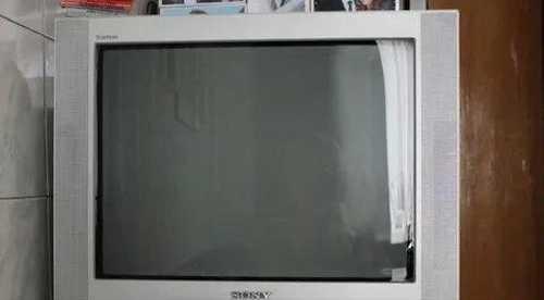 Телевизор кинескопного типа sony(чистый Японец)
