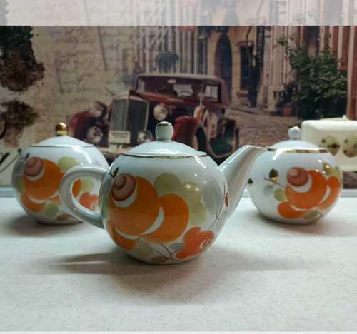 Сахарница и заварочник