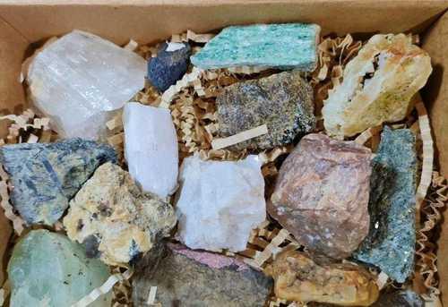 Набор минералов. Коллекция 15 камней