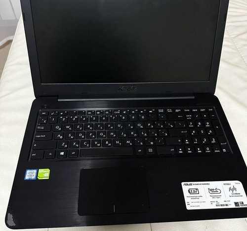 Ноутбук Asus X556U Sonic Master