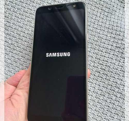 Samsung Galaxy J6 (2018), 3/32 ГБ