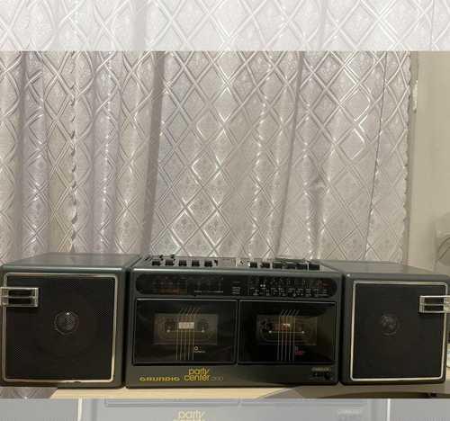 Кассетный магнитофон grundig