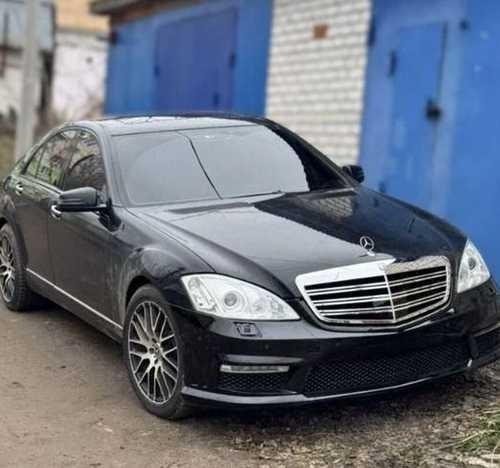 Обвес стиль S63 AMG на Mercedes S W221