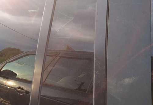 Форточка двери задней левой range rover vogue 322