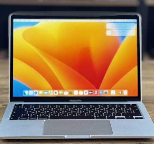 Macbook pro 13 2020 новый ростест