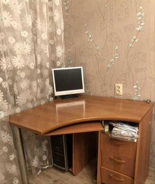 Компьютерный стол бу и полка