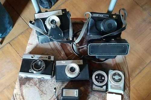 Набор советских фотоаппаратов и экспонометров